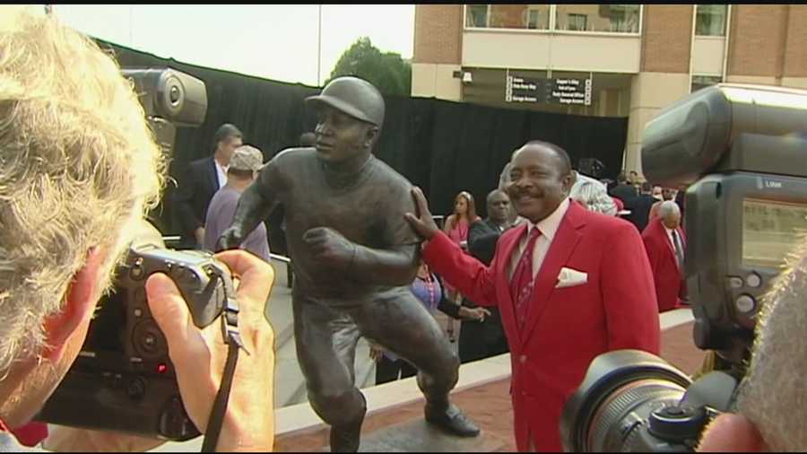 Reds honor Joe Morgan with statue at Great American Ballpark