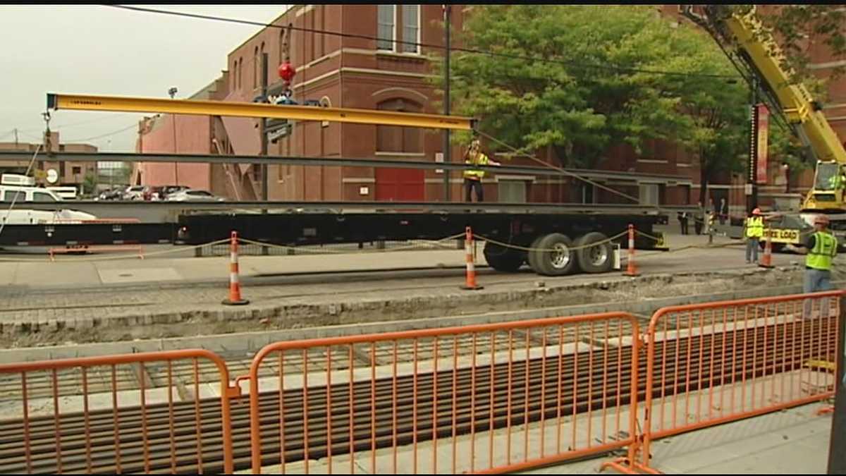 More Cincinnati streetcar rail delivered despite project's uncertainty