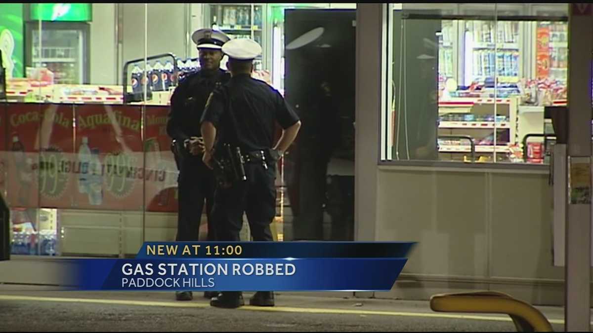 Police search for man after robbery at BP gas station in Paddock Hills