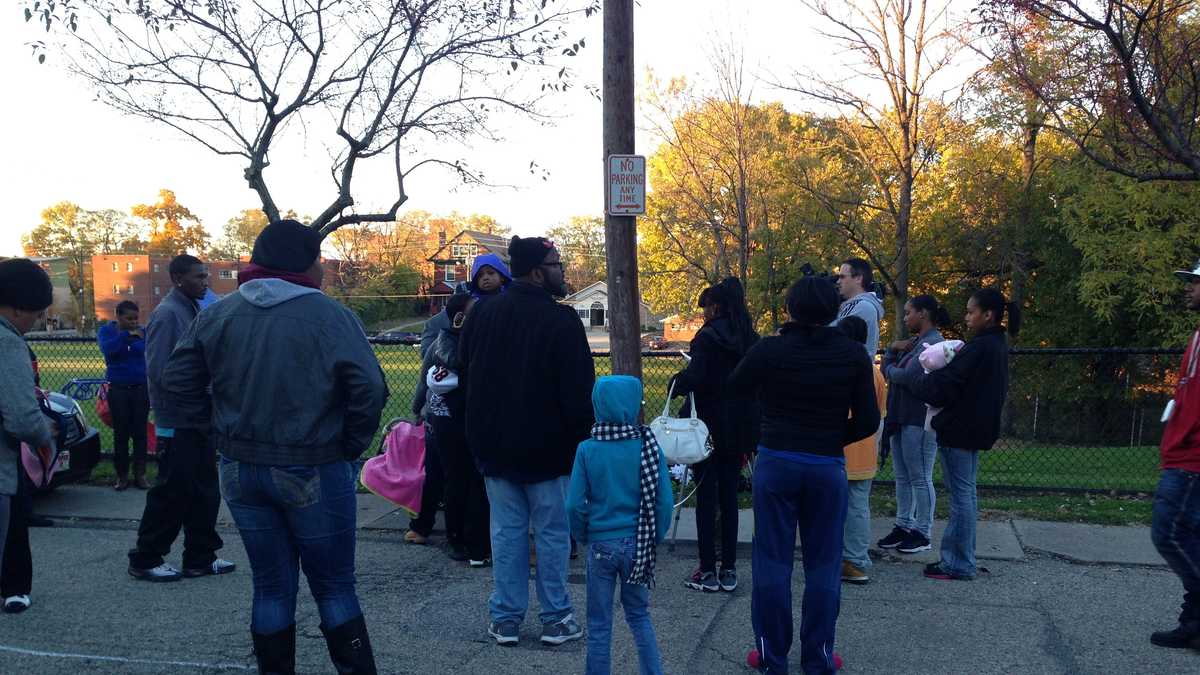 Images: Vigil for Trevaughn Everett