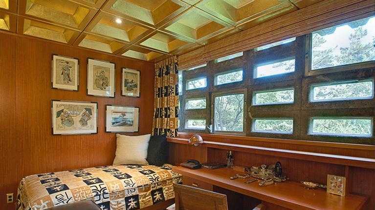 Tour the unique Frank Lloyd Wright Gerald B. Tonkens House