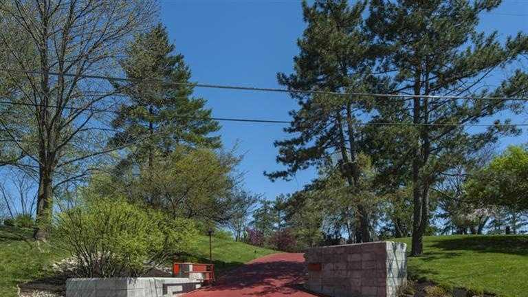 Tour the unique Frank Lloyd Wright Gerald B. Tonkens House