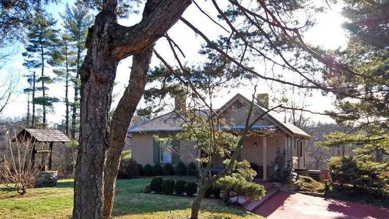 Tour the unique Frank Lloyd Wright Gerald B. Tonkens House