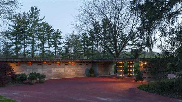 Tour the unique Frank Lloyd Wright Gerald B. Tonkens House