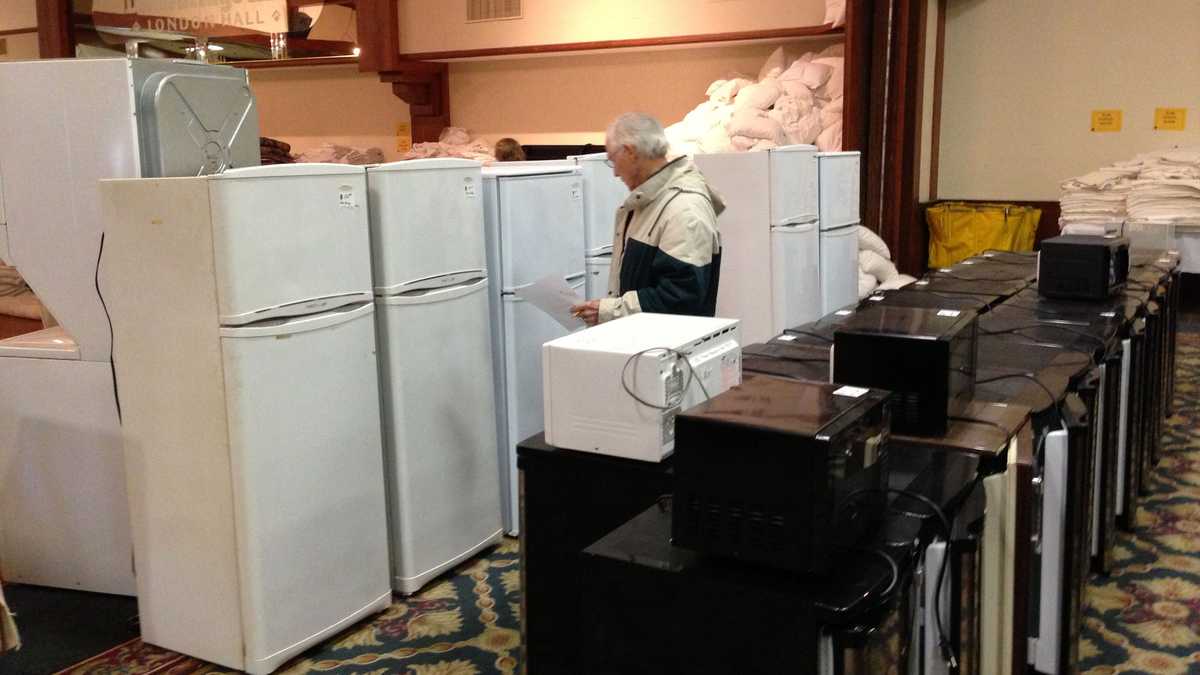 Photos: Drawbridge Inn sale