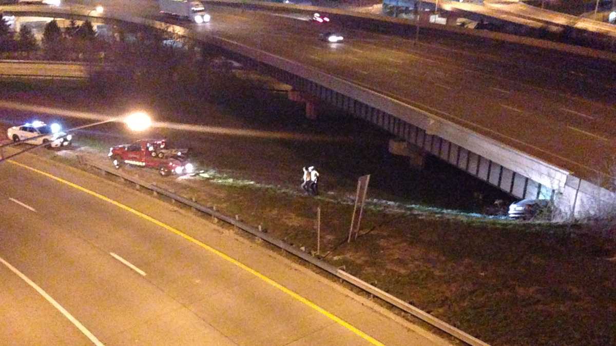 Police identify driver, victim in early morning crash on I-471