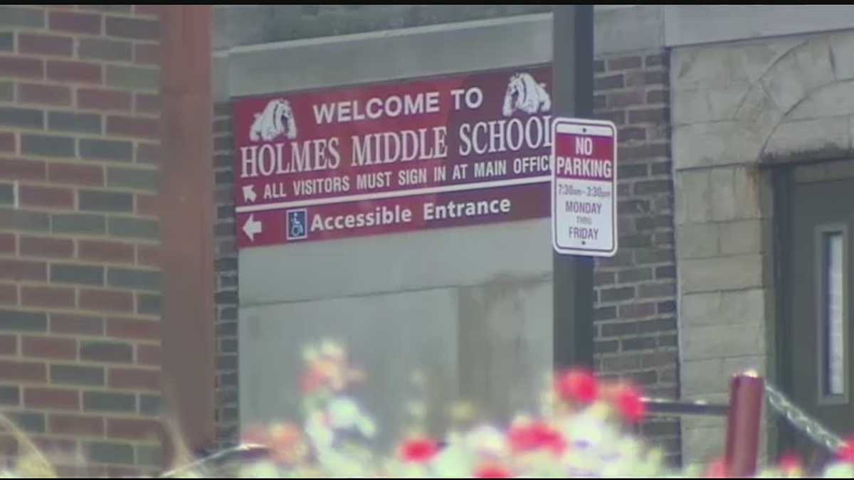 Former Holmes Middle School teacher sentenced for drug deal at school