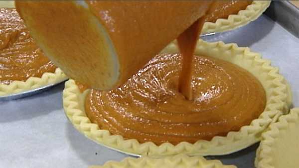 Battle of pumpkin pies resumes between Busken, Frisch's