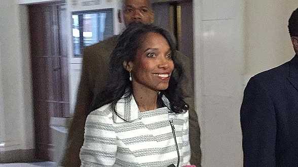 Ohio Supreme Court keeps Tracie Hunter out of jail while on appeal