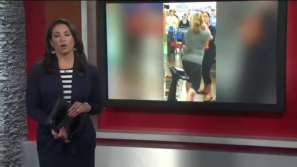 Wal-Mart bans Ind. women after fight in aisle caught on video