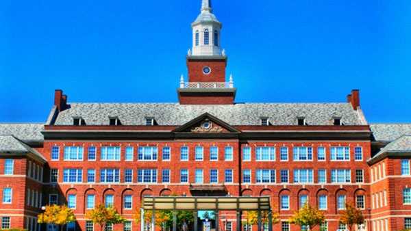 University of Cincinnati graduating record numbers