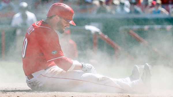 Cards snap losing streak, beat Reds 5-2