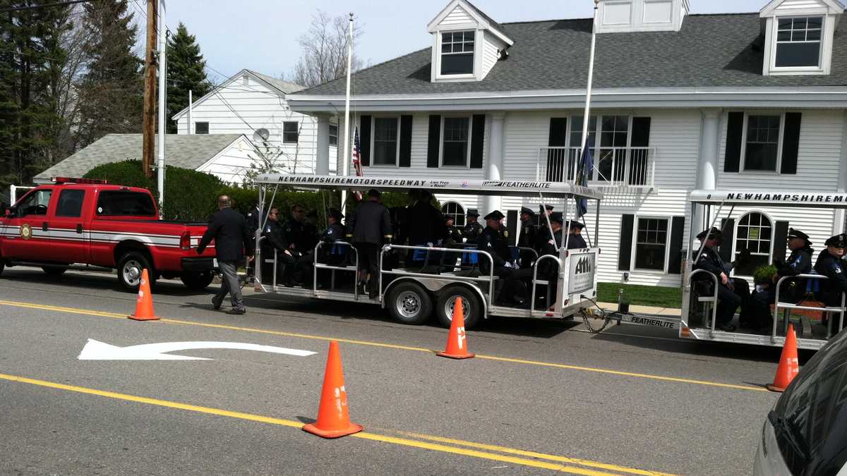 Photos: Thousands attend wake for fallen chief