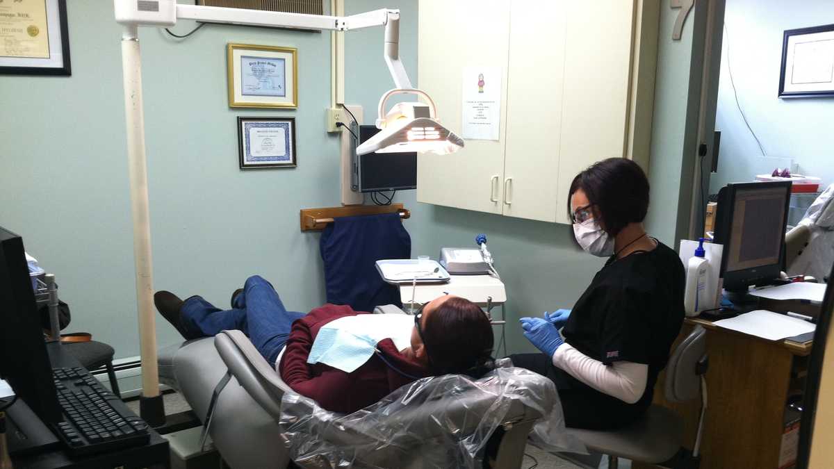 Auburn dentists offer free care