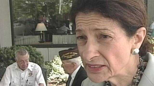 Snowe delivers farewell address in Senate