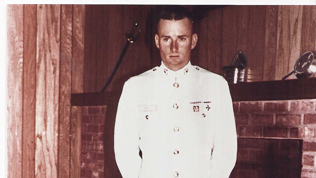 Memorial service held for Marine killed in Vietnam War