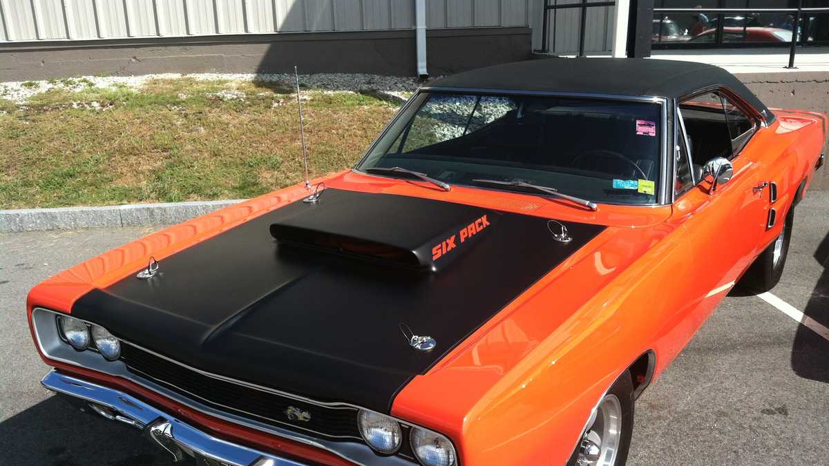 PHOTOS: Toys For Tots Car Show