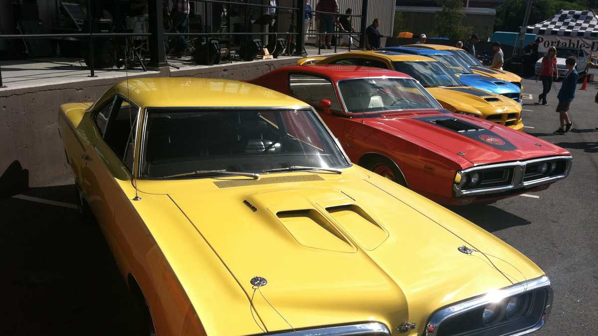 PHOTOS: Toys For Tots Car Show
