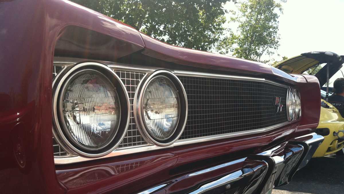 PHOTOS: Toys For Tots Car Show