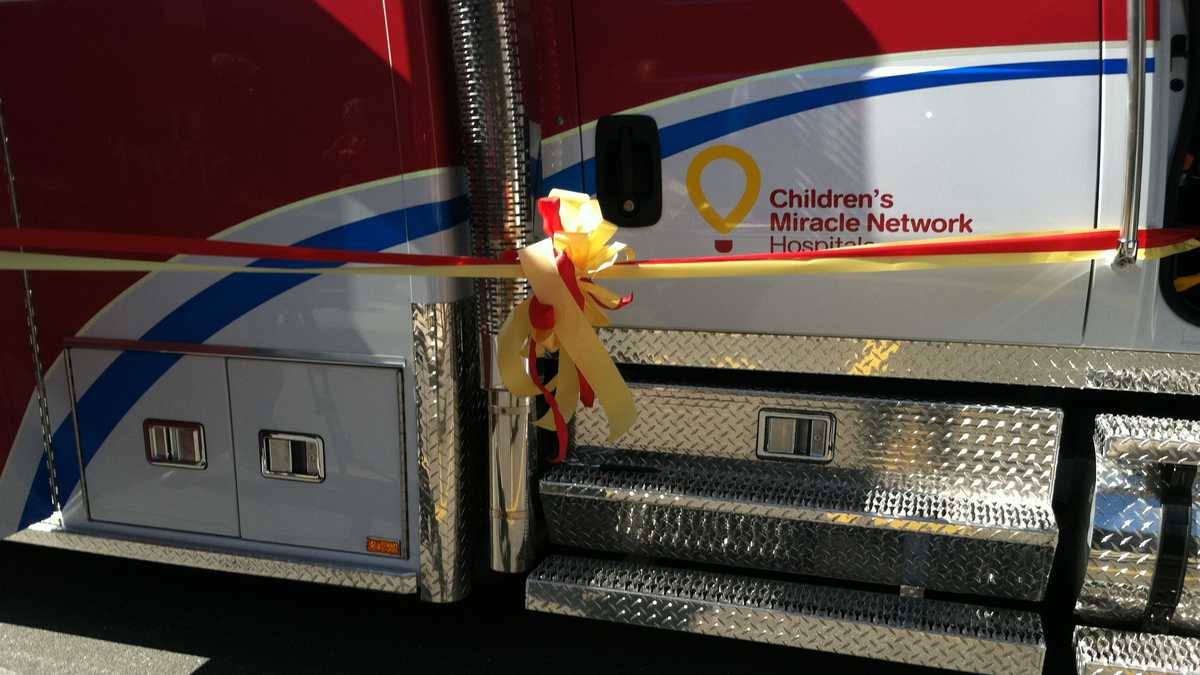 Photos: New pediatric ambulance unveiled