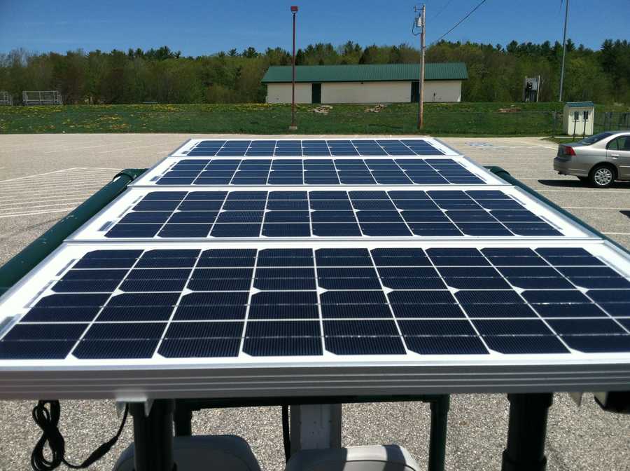 Photos: Students build solar-powered car