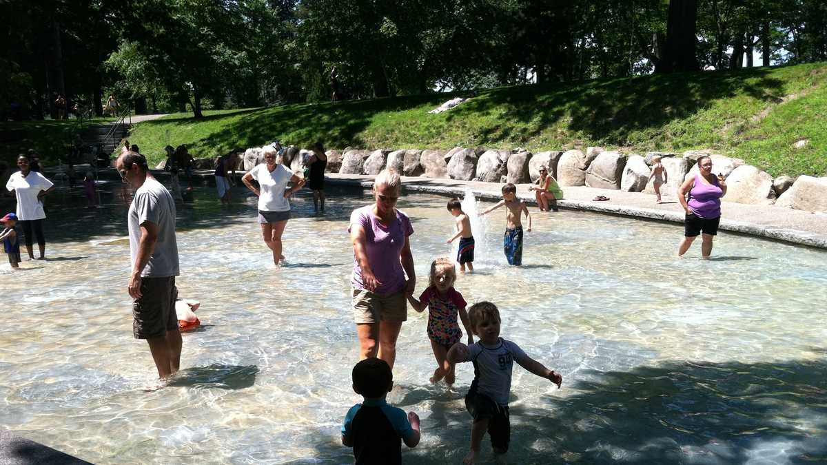 Photos: Hot, humid weather returns