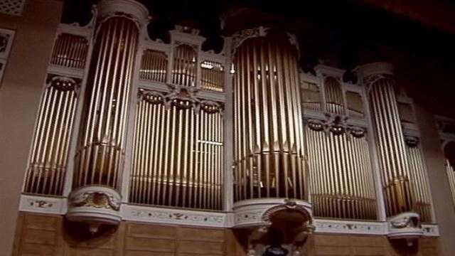 Photos: Inside Portland's Kotschmar Organ