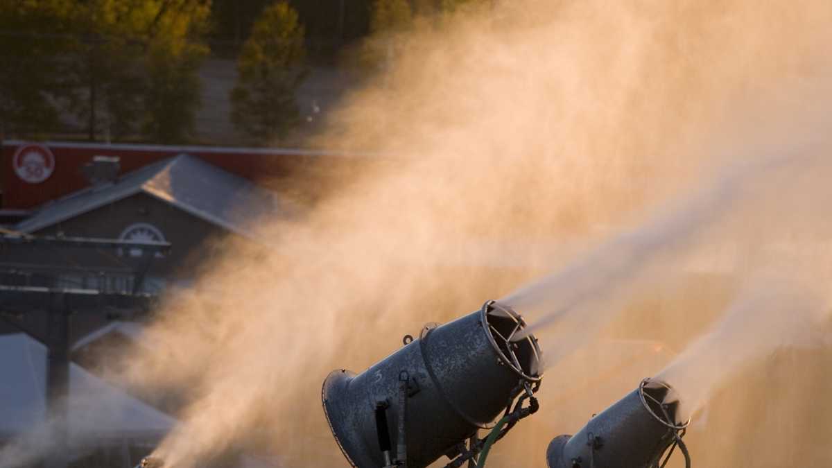 Photos: Sunday River fires up snow guns