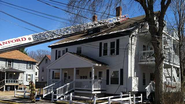 Fire damages apartment building in Springvale