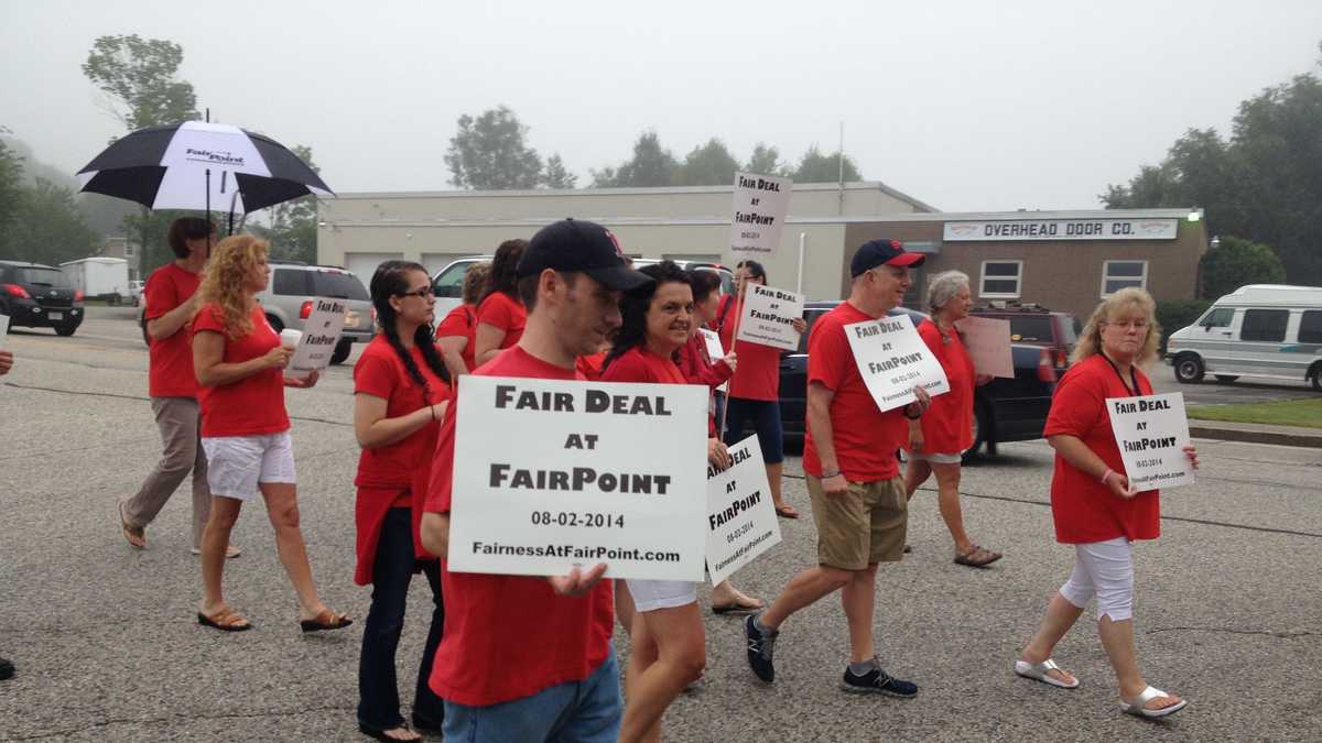 Fairpoint workers hold informational picket