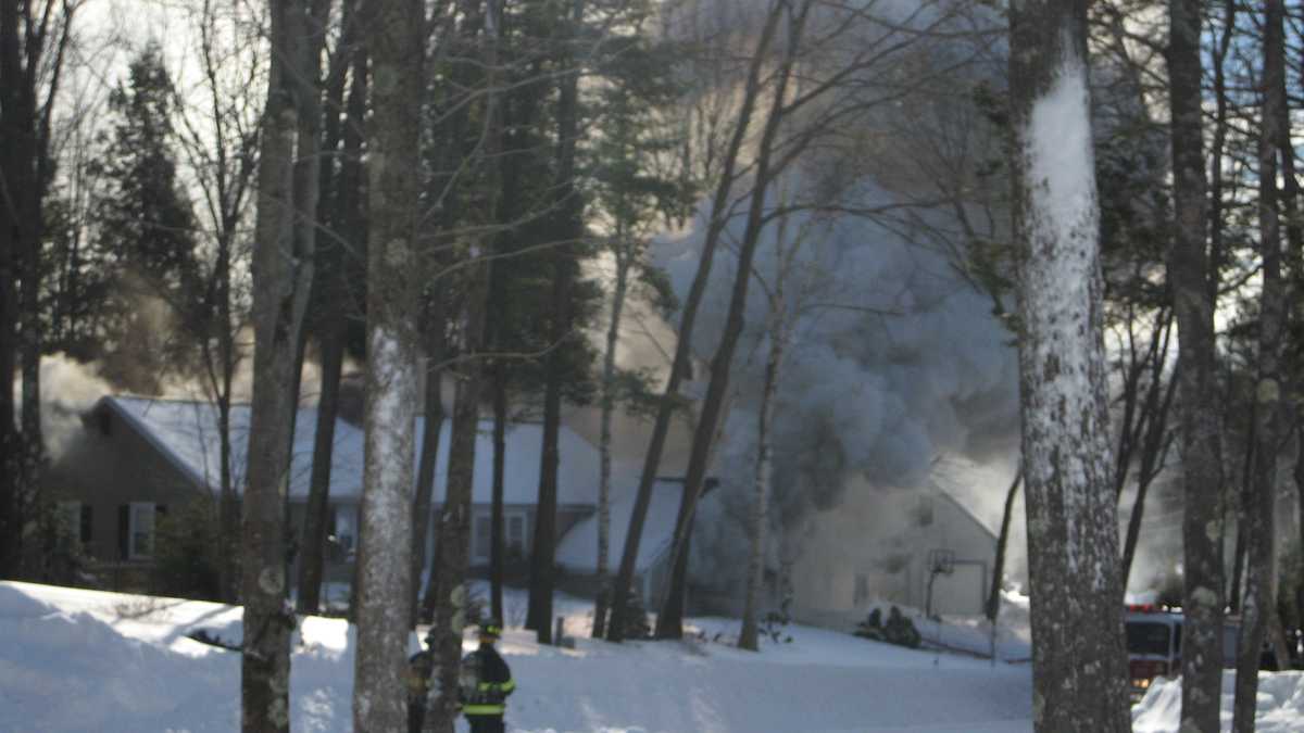 Photos: Fire creates smokey scene