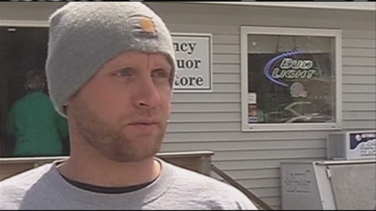 Police investigating 2nd homicide in small Maine town in month