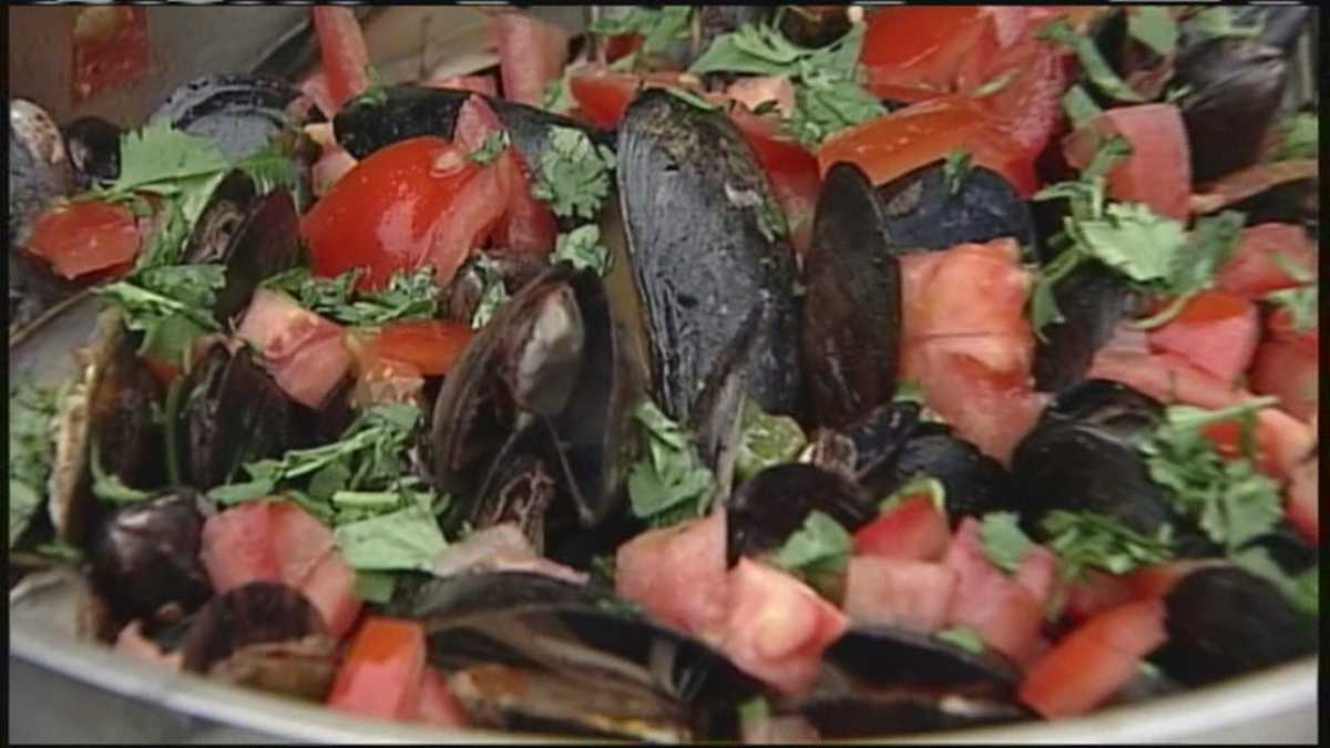 Sauteed Mussels with Chorizo and Tequila