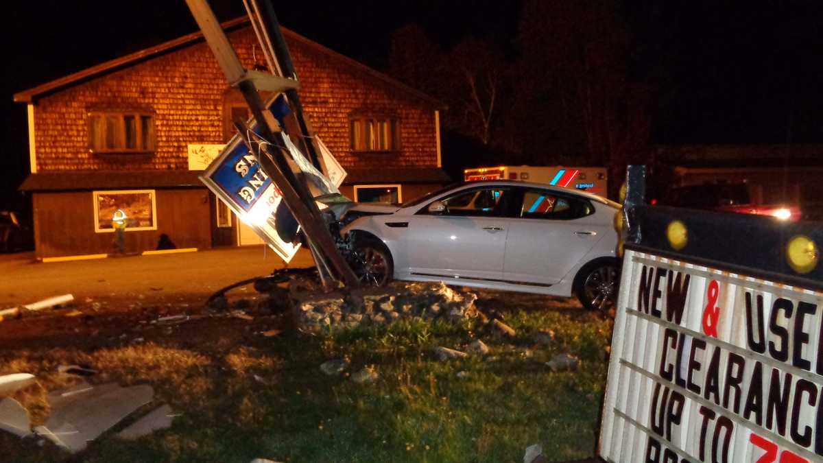 Police arrest driver in high-speed chase, crash