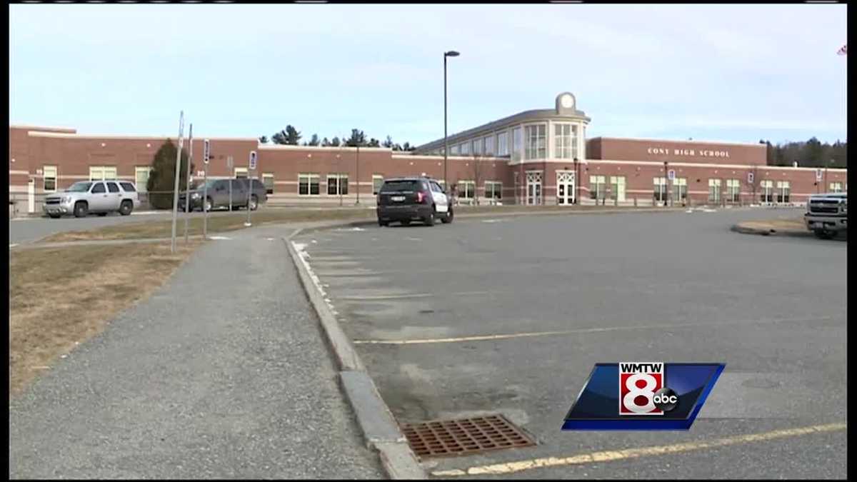 Students evacuated from Gray-New Gloucester High School Students evacuated from Gray-New Gloucester High School