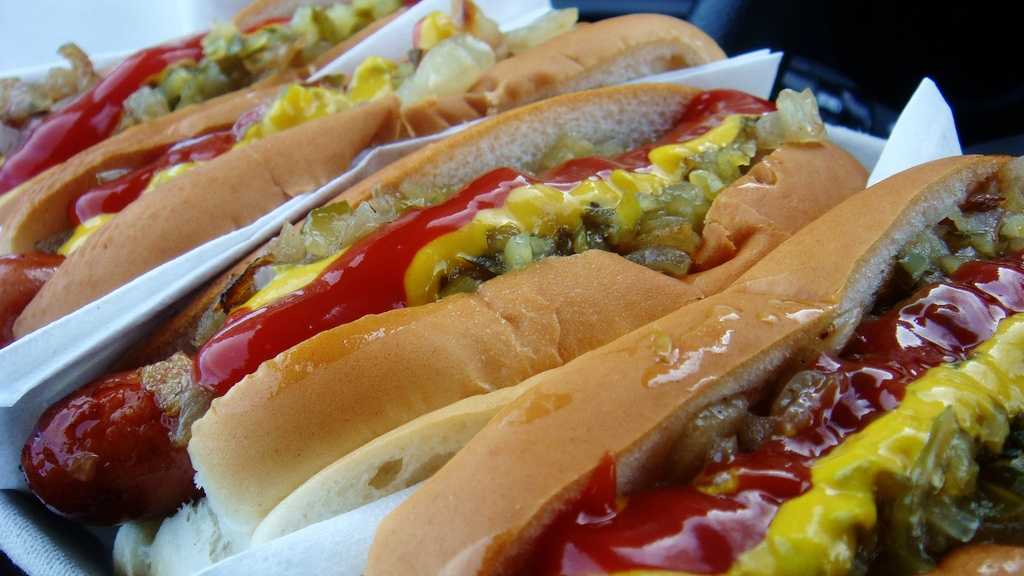 Nearly 400K pounds of hot dog and corn dogs recalled