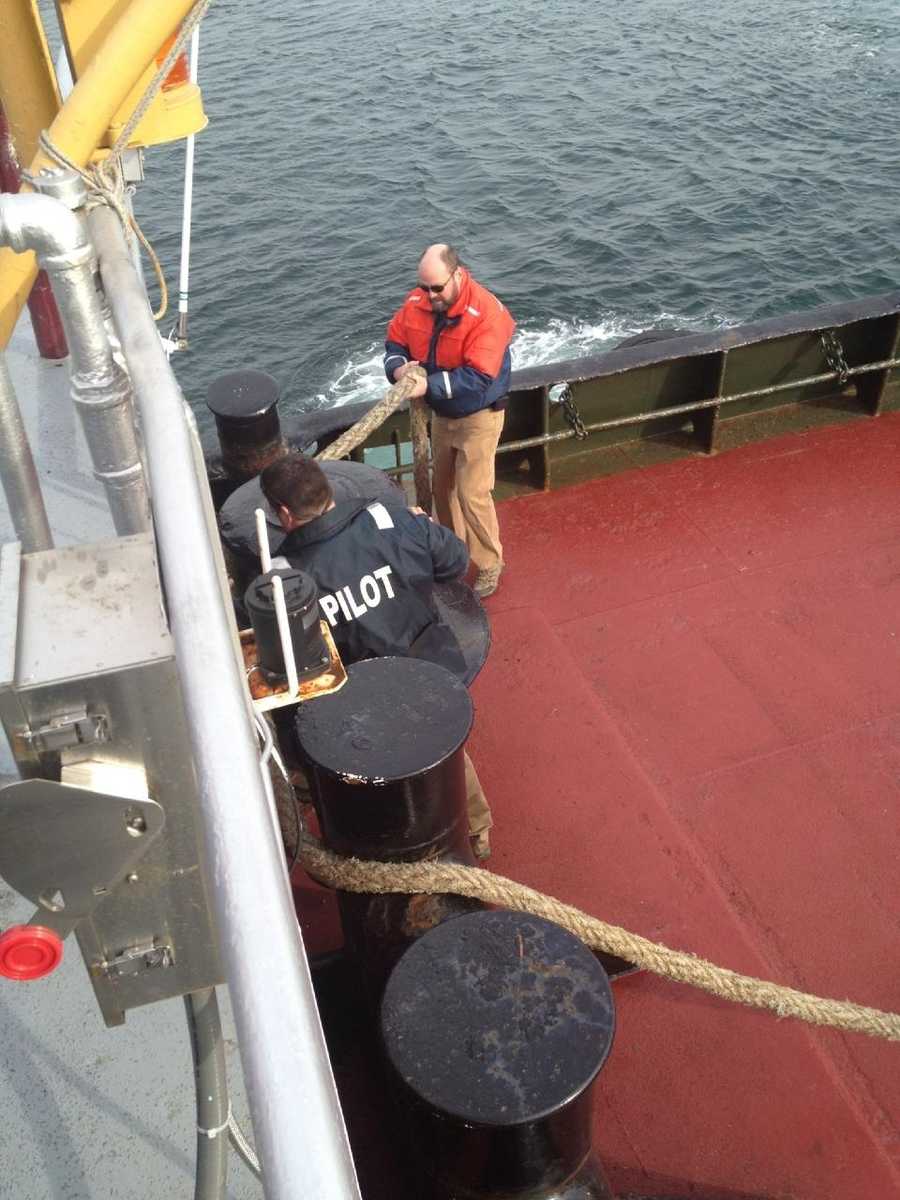 Images: Stranded Tugboat Rescued