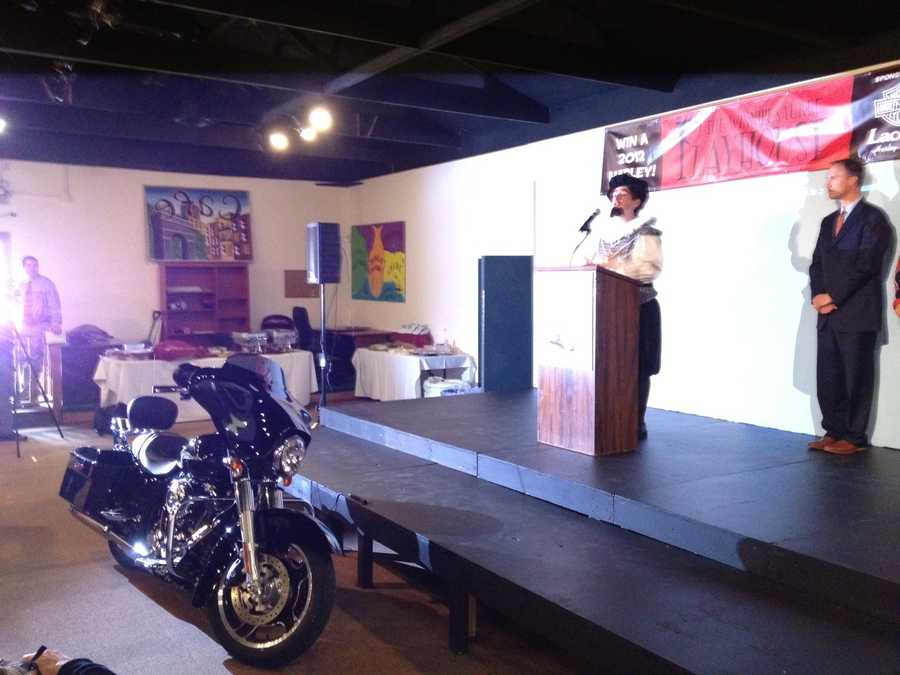 Theater auction features motorcycle-riding Shakespeare