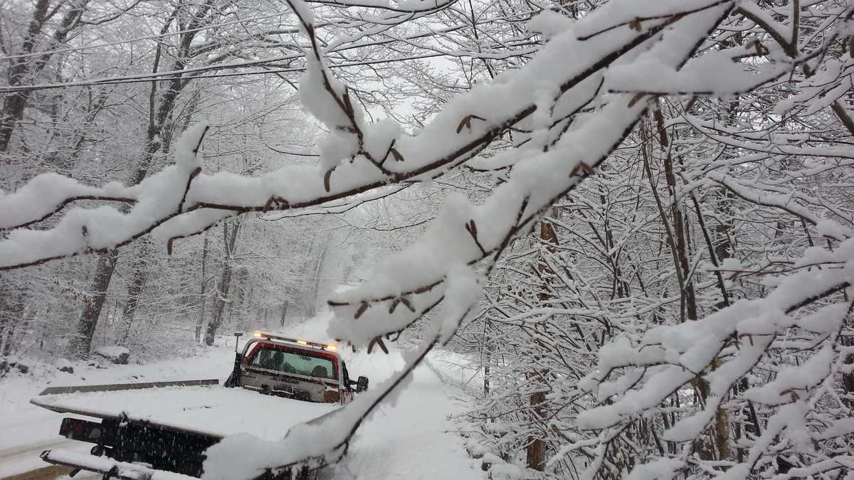 Photos: Multiple accidents reported during Saturday snow storm
