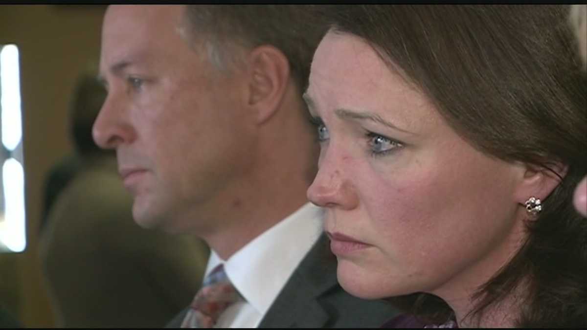 Parents of Sandy Hook victims testify on background check bill