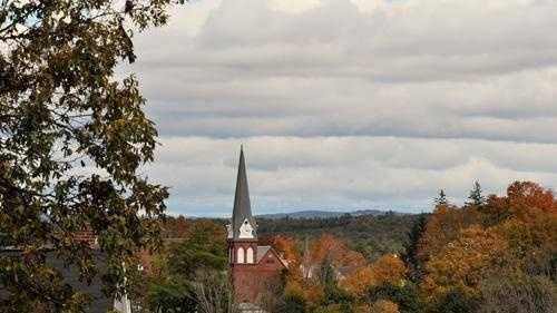 New Hampshire towns with most NH-born residents