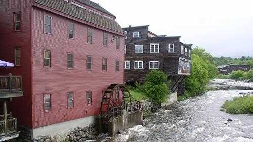 New Hampshire towns with most NH-born residents
