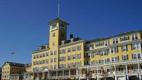 New Hampshire towns with most NH-born residents