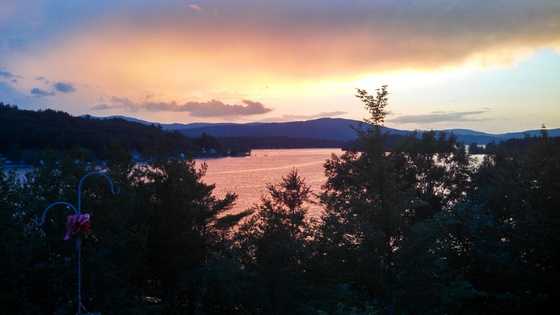 New Hampshire towns with most NH-born residents