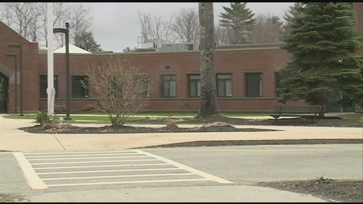 Student charged after bringing gun to middle school in Stratham