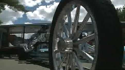 Drag racers flood New Hampshire for Epping Dragway race