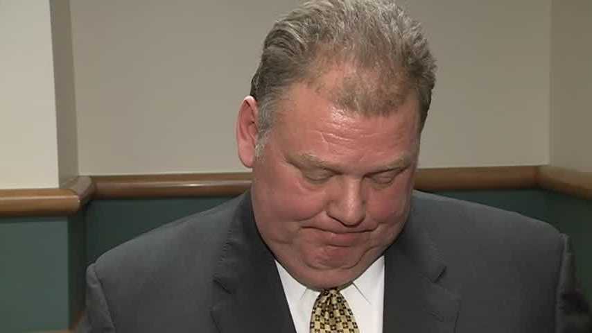 Gappens pleads guilty to lewdness charge