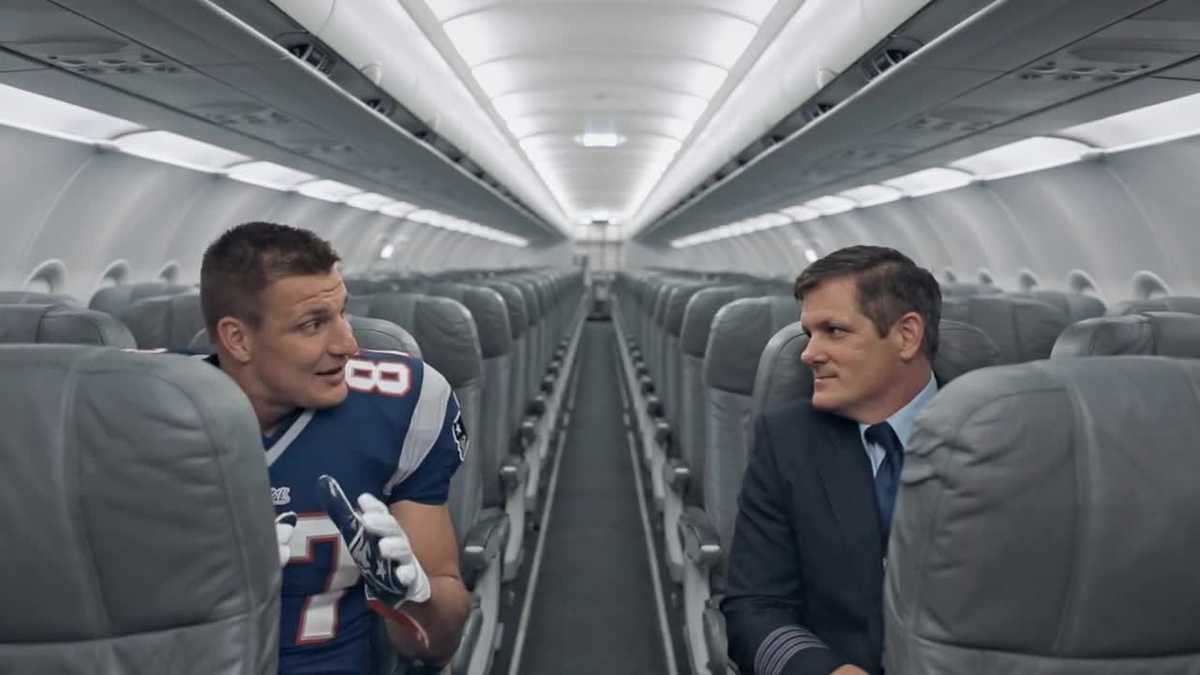 Gronk stars in new JetBlue commercial
