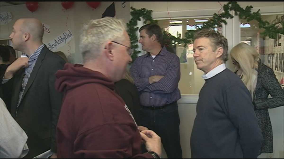 Paul, Christie stump in the Granite State Saturday