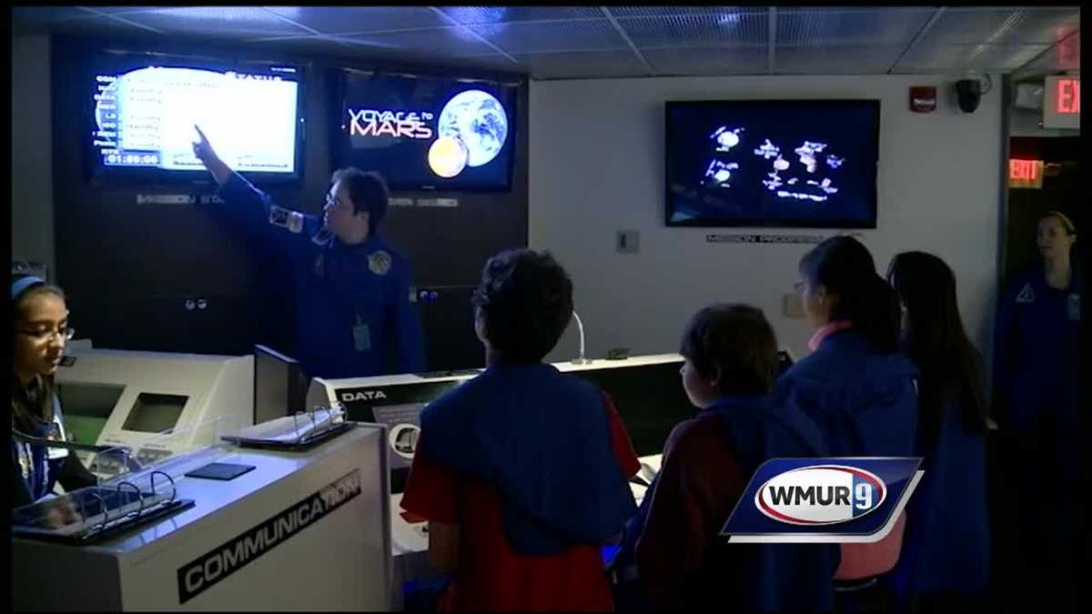 30 years after tragedy, Challenger Centers inspire children to new heights